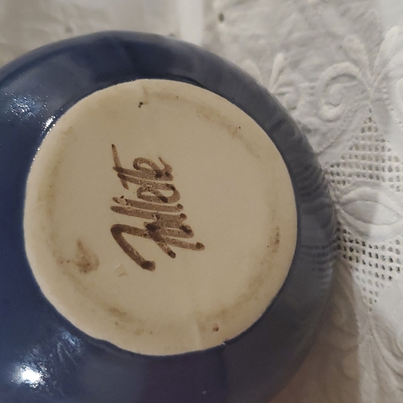 Accents | Kent Follette Blue And White Pottery Vase With Blue Flowers ...